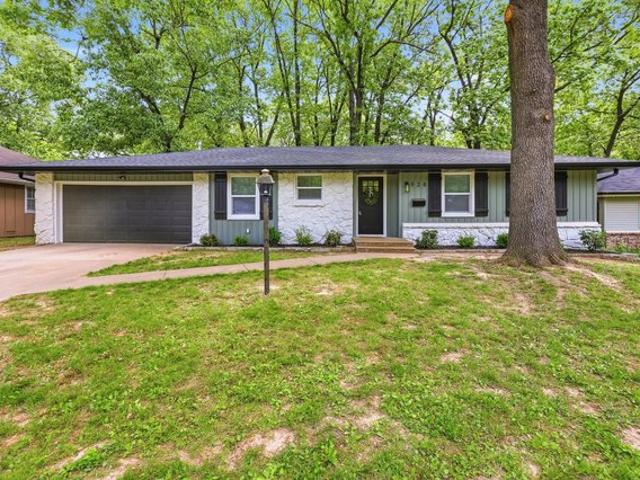 928 S Coach Light Ave, Springfield, MO 65802