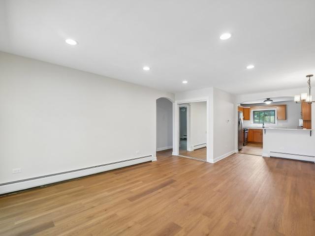 928 W Irving Park Road # 309