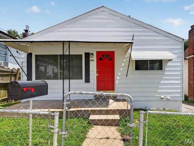 928 Wachtel Ave, Saint Louis, MO 63125