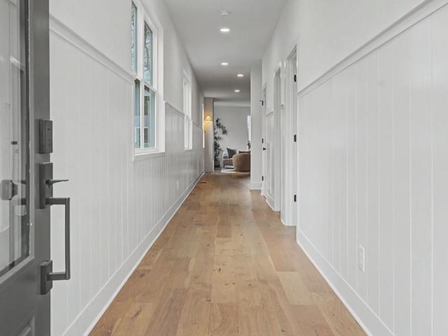 928 West Ave