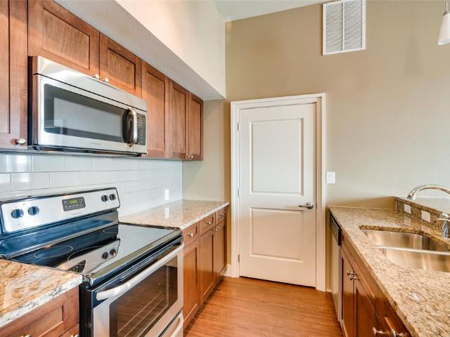 928 Travis Avenue # 204