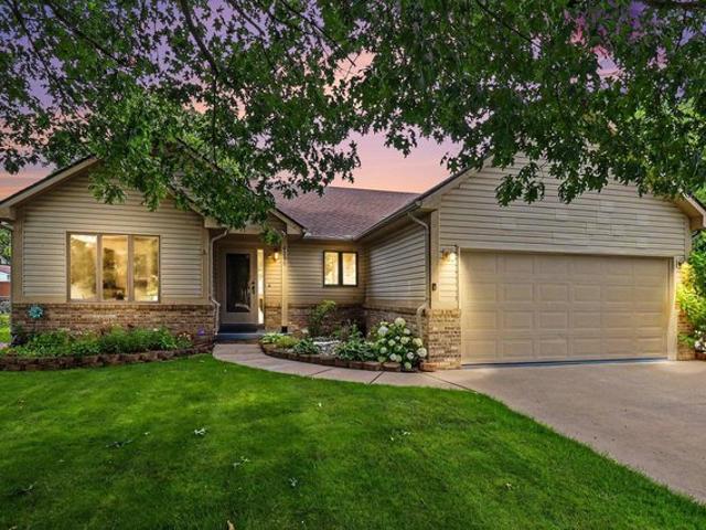 9295 Stonehouse Ave, Livonia, MI 48150