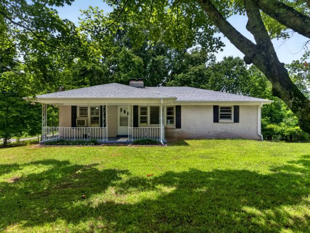 9296 Old Locust Creek Rd