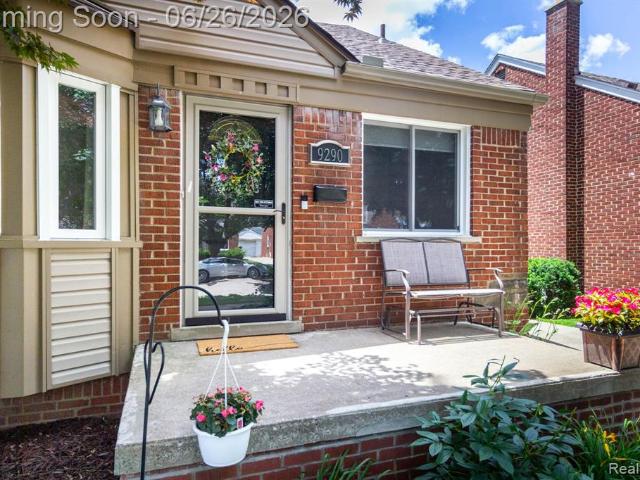 9290 Niver Avenue