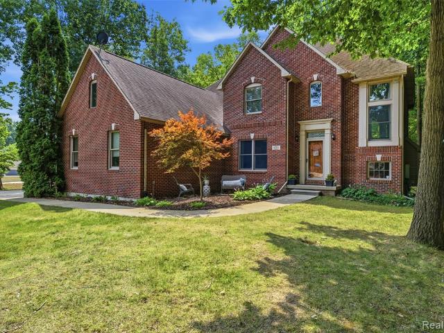 9293 Oakview Drive