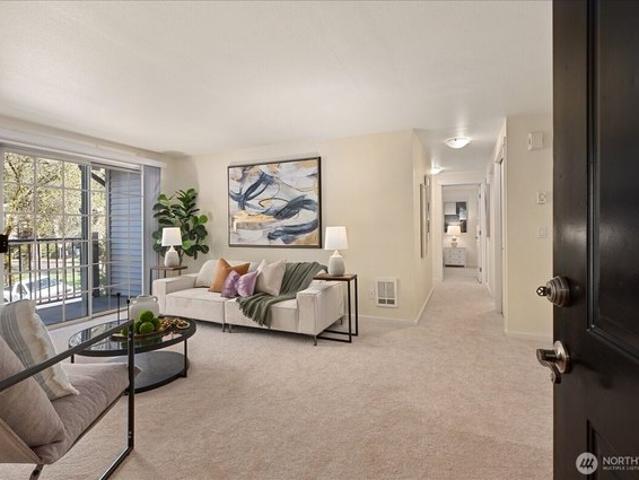 929 3rd Ave Apt F301, Kirkland, WA 98033