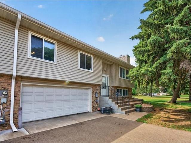 929 94th Ave NE, Blaine, MN 55434