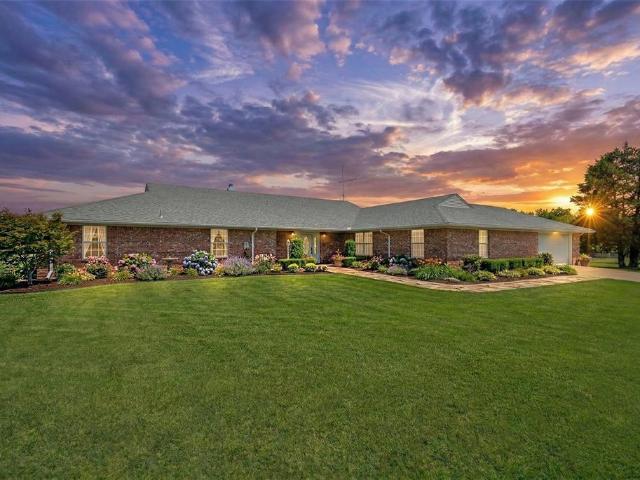 929 County Line Church Rd, Whitesboro, TX 76273 | MLS #20967 | Compass