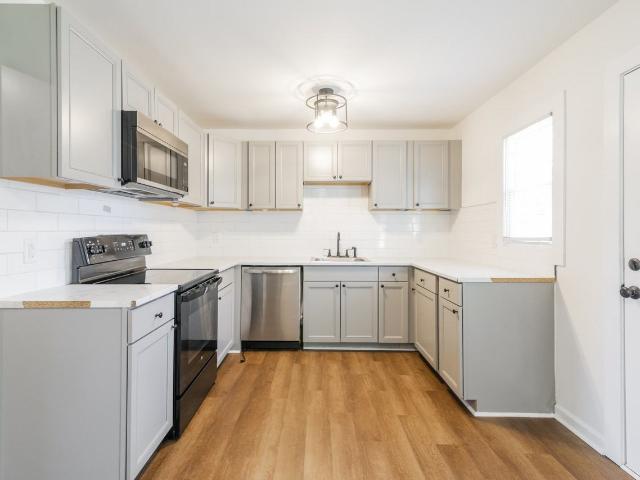 929 Cantwell Street MU Realty LLC 2 Bedroom Apartment for Rent at 929 Cantwell St, Charlotte, NC 28208 Thomasboro Hoskins