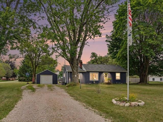 929 Bacon Ave, Portage, MI 49002