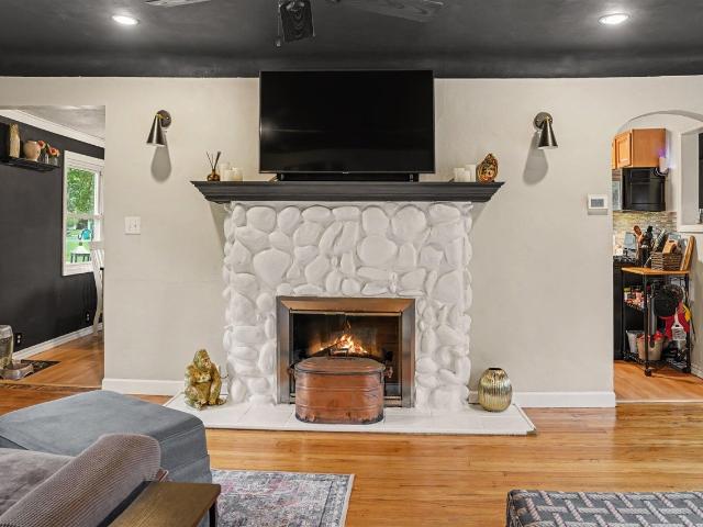 929 Bacon Avenue