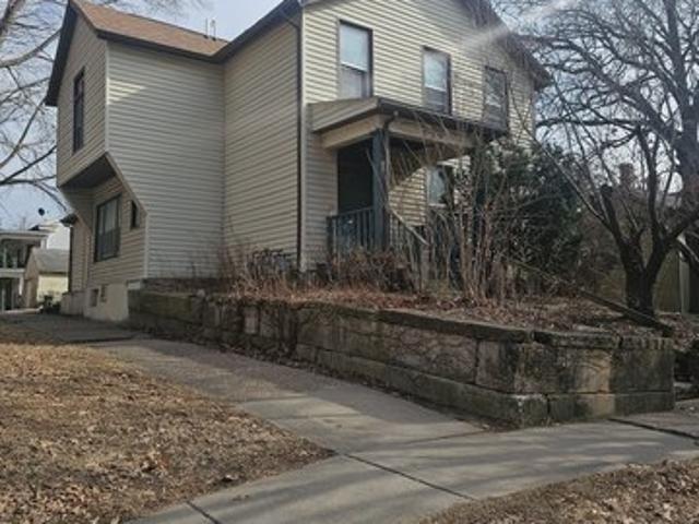 929 Bridge Ave, Davenport, IA 52803
