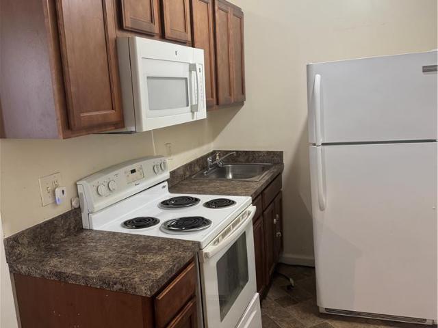 929 Gordon Street 2
