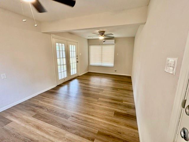 929 Dolphin Place
