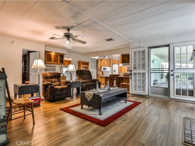 929 E Foothill Boulevard 52