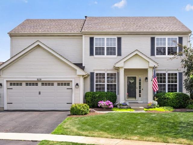 929 Oxford Ct, Pingree Grove, IL 60140