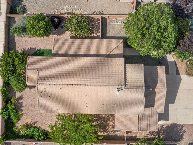 929 Loma Pinon Loop NE