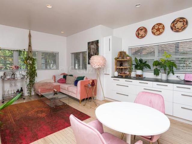 929 Michigan Ave #8, Miami Beach, FL 33139