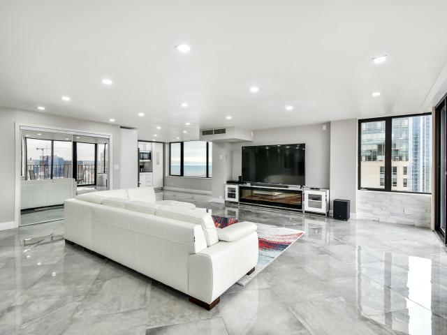 929 N Astor St, Unit 2601 03