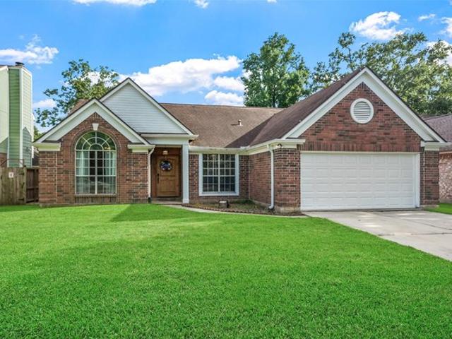 929 N Rivershire Dr, Conroe, TX 77304