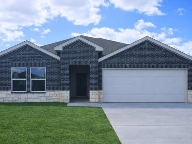 929 S Bear Ln, Mustang, OK 73064