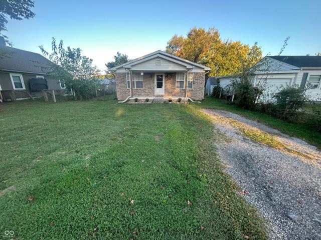 929 S Grant St, Martinsville, IN 46151 | MLS #22067 | Compass