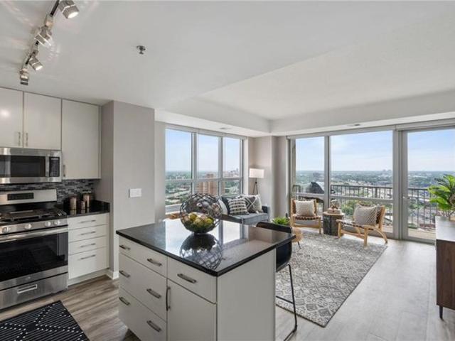 929 Portland Ave Apt 2106, Minneapolis, MN 55404