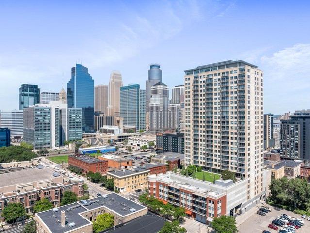 929 Portland Ave Apt 2501, Minneapolis, MN 55404