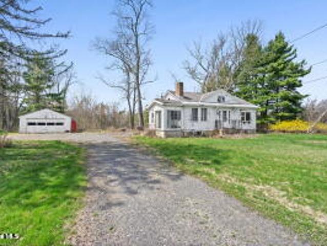 929 Pearse Road