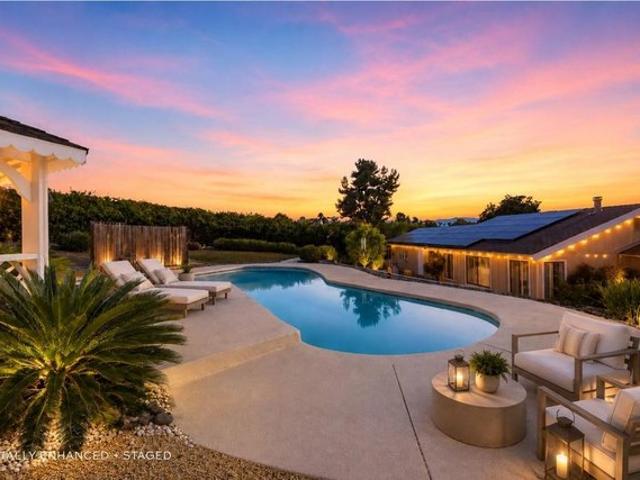 929 Pepper Tree Ln, Fallbrook, CA 92028