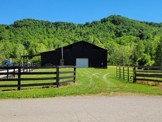 929 Pine Grove Road