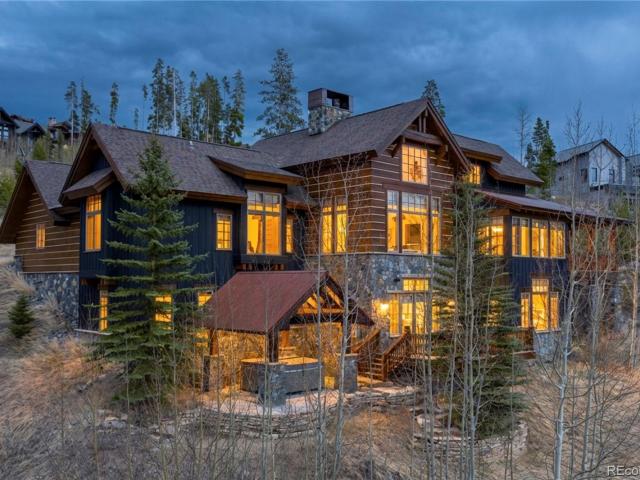 929 Pioneer Trail