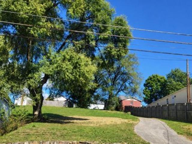929 Riverside Ave, Kingsport, TN 37660