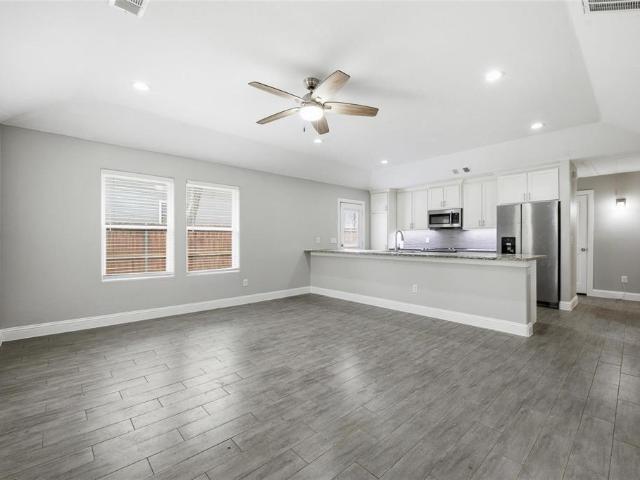 929 W Collins St, Denison, TX 75020 | MLS #21256 | Compass
