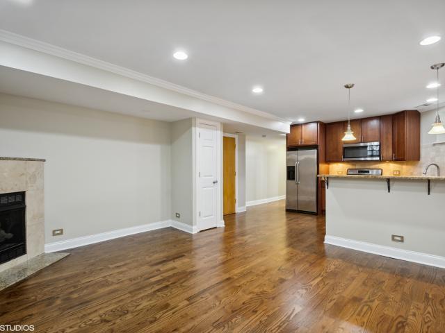 929 W Eastwood Avenue # GW