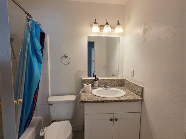 929 W Sierra Madre