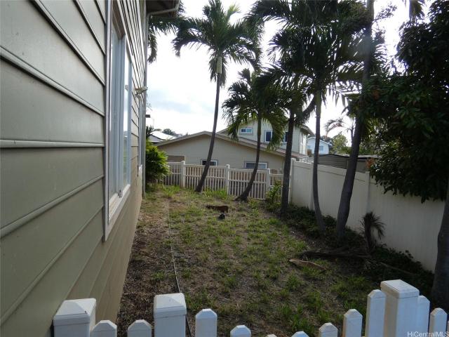 92 7049 Elele St, Unit 18, Kapolei, HI 96707 | MLS #202605 | Compass