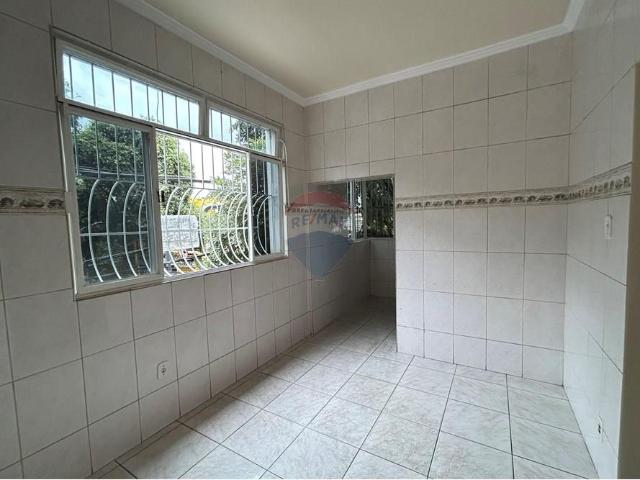 92,96 Área Útil Apartamento Alugar, 3 Dormitórios localizado em Centro, Governador Valadares, Minas Gerais, 35010141 | Brasil