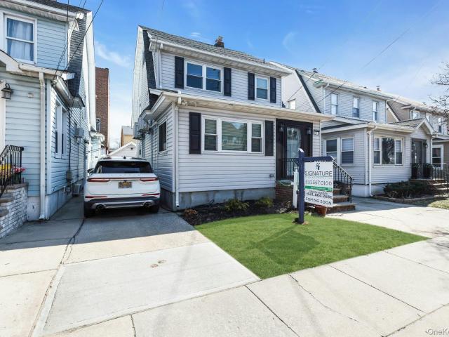92 13 th St, Floral Park, NY 11001 | MLS #968683 | Compass