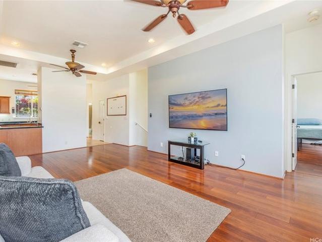 92 1087 Palahia St Apt B, Kapolei, HI 96707