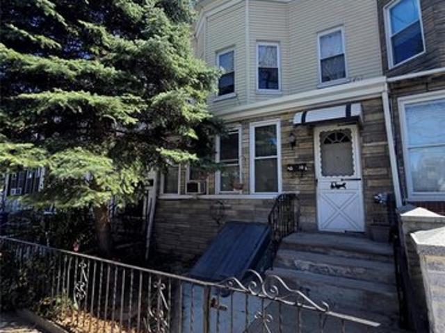 92 10 91st Ave, Woodhaven, NY 11421