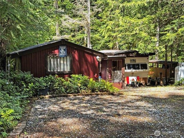 92 1 Goldrush Rd, Deming, WA 98244