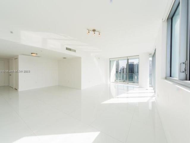 92 3rd St #4305 Miami, FL 33130