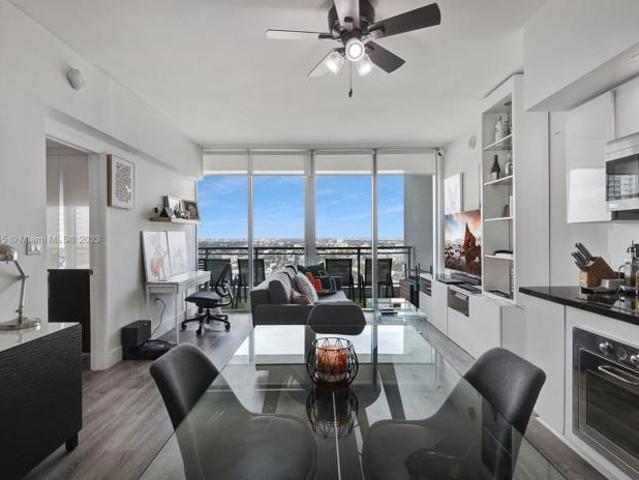 92 3rd St SW #3108, Miami, FL 33130
