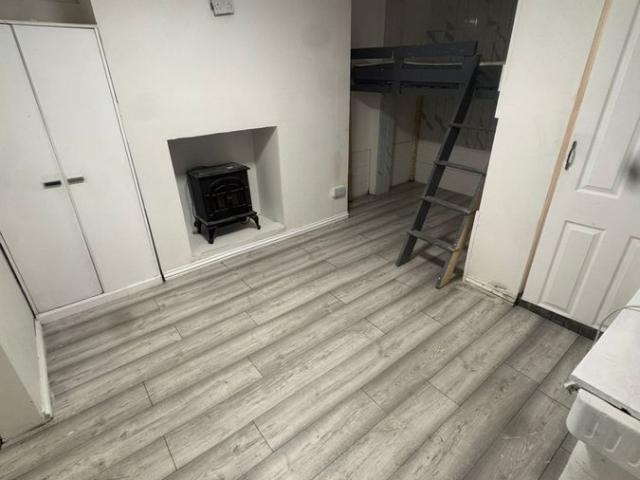 92 The Strand ST3, 1 bed flat to rent, £550 pcm | PrimeLocation