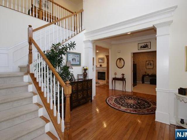 92 Twinberry Ct, Paramus, NJ 07652 | MLS #26013 | Compass