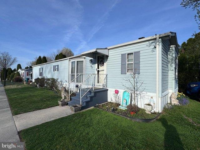 92 Violet Dr, Vineland, NJ 08360