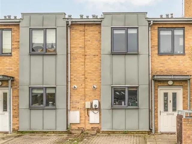 92 Victoria Way, London, SE7 7FN, United Kingdom | 2 bed duplex for rent #167382124 | Rentberry