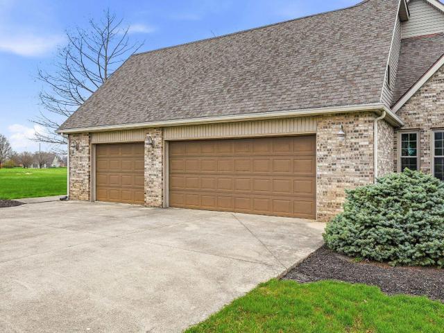 92 W Golfbrook Drive