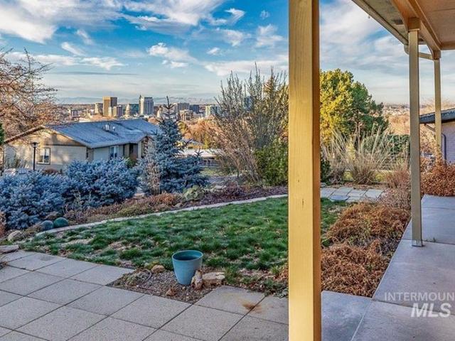 92 W Horizon Dr, Boise, ID 83702